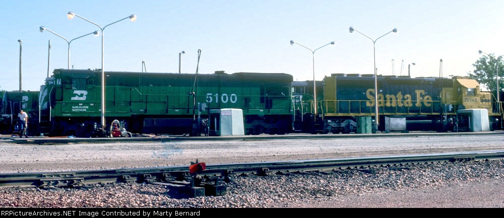 BN 5100 and AT&SF 5081 at the Westbound Hobson Yard Fuel Rack